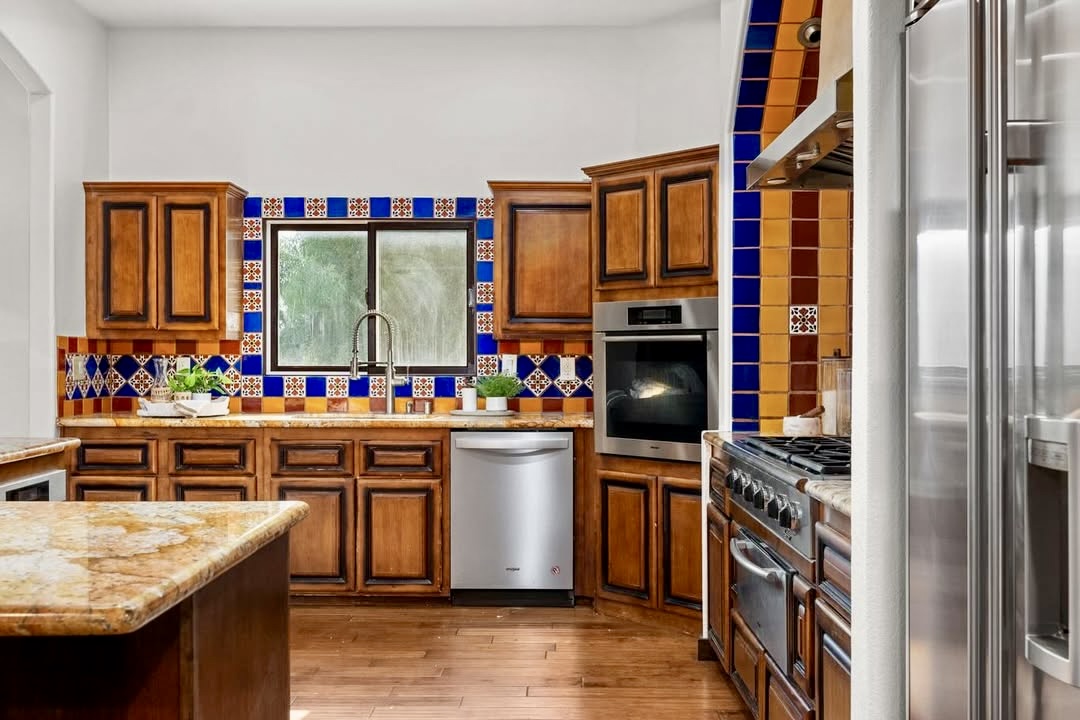 25 Hacienda Style Kitchen Ideas 2025 That Blend Mexican Charm with ...