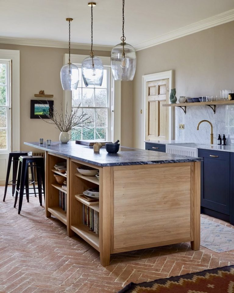 30 Rustic Kitchen Ideas 2025 That Blend Farmhouse Charm with Modern ...