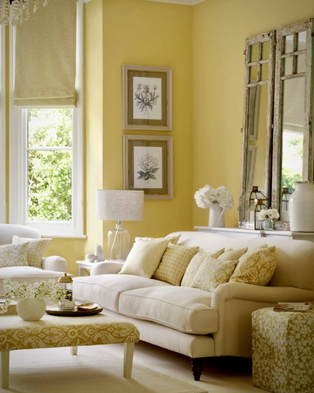 30 Yellow Living Room 2025 Ideas That Will Brighten Your Home with ...