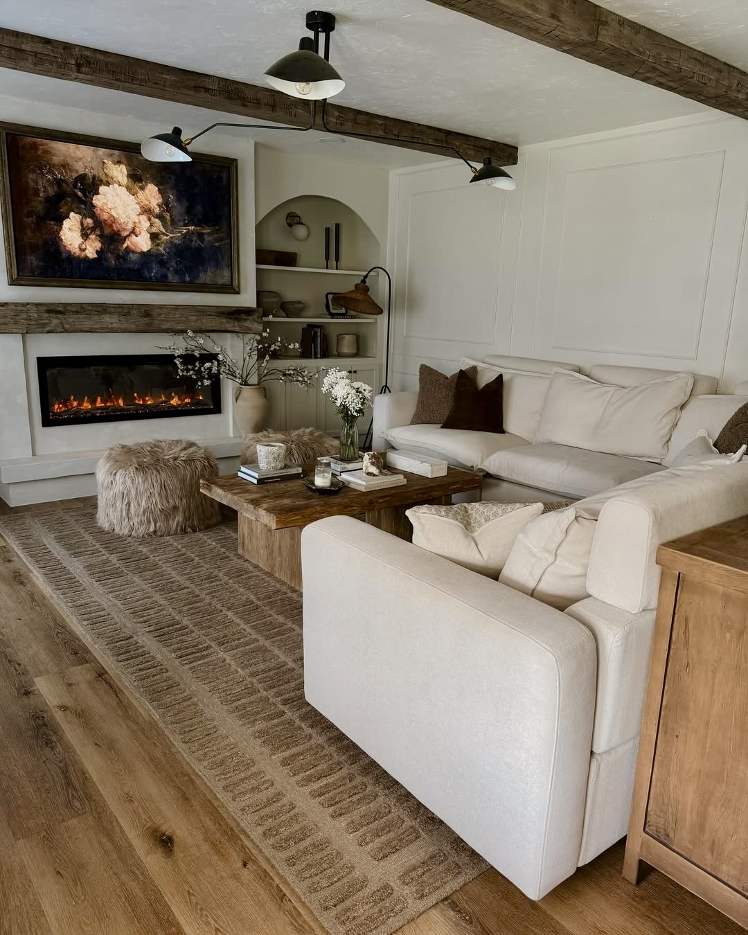 25 Long Living Room Ideas 2025 for Cozy, Modern, Narrow Rectangle ...