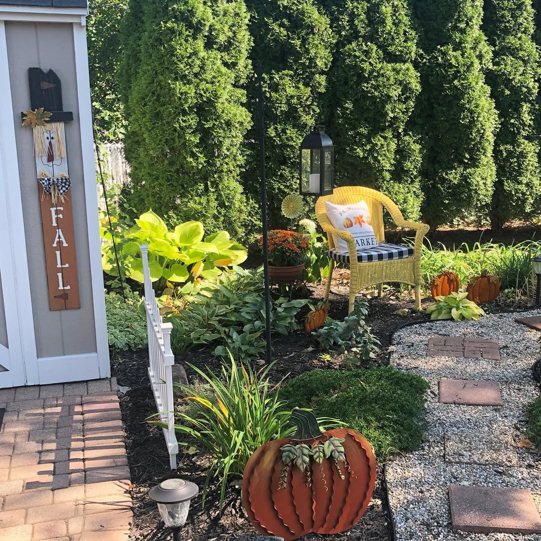 33 Fall Outdoor Decor Ideas to Transform Your Porch, Yard and Patio ...