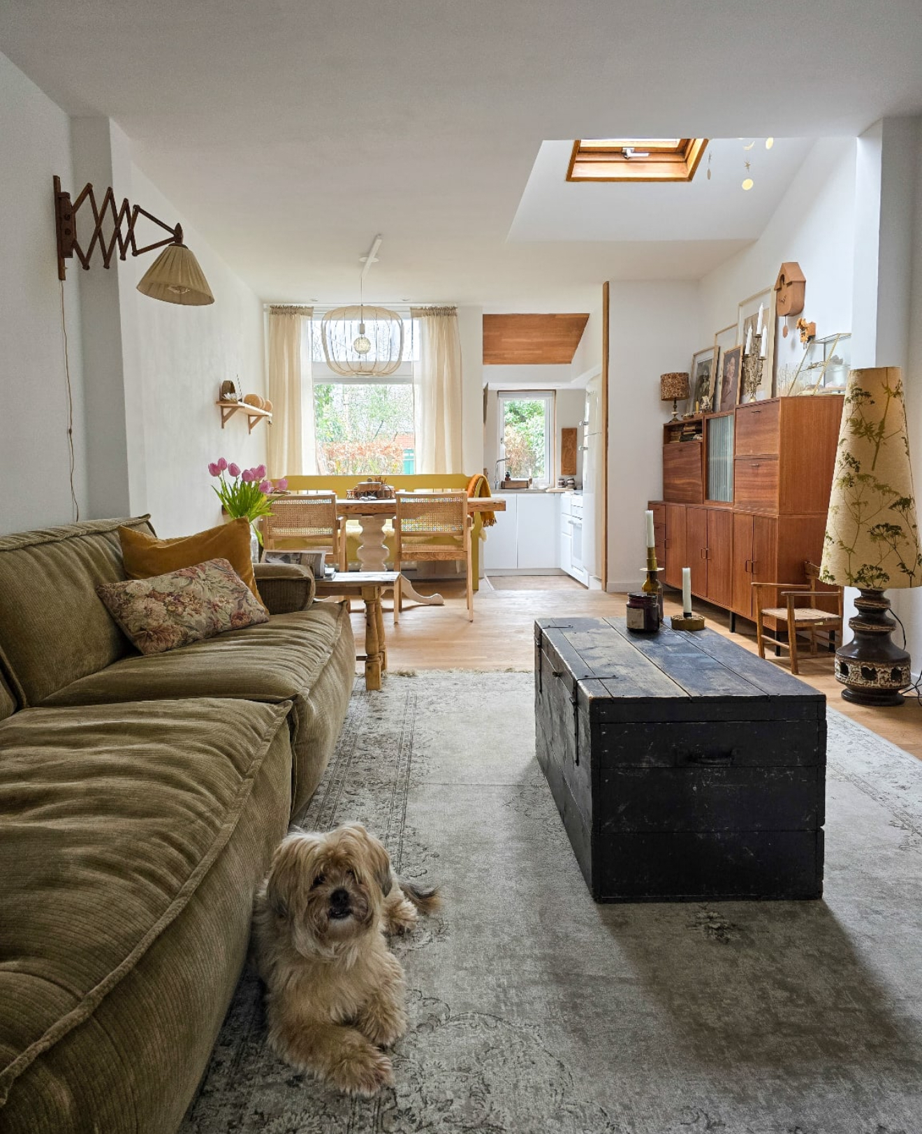 23 Small House Interior Design Ideas That Prove Cozy, Stylish, and ...