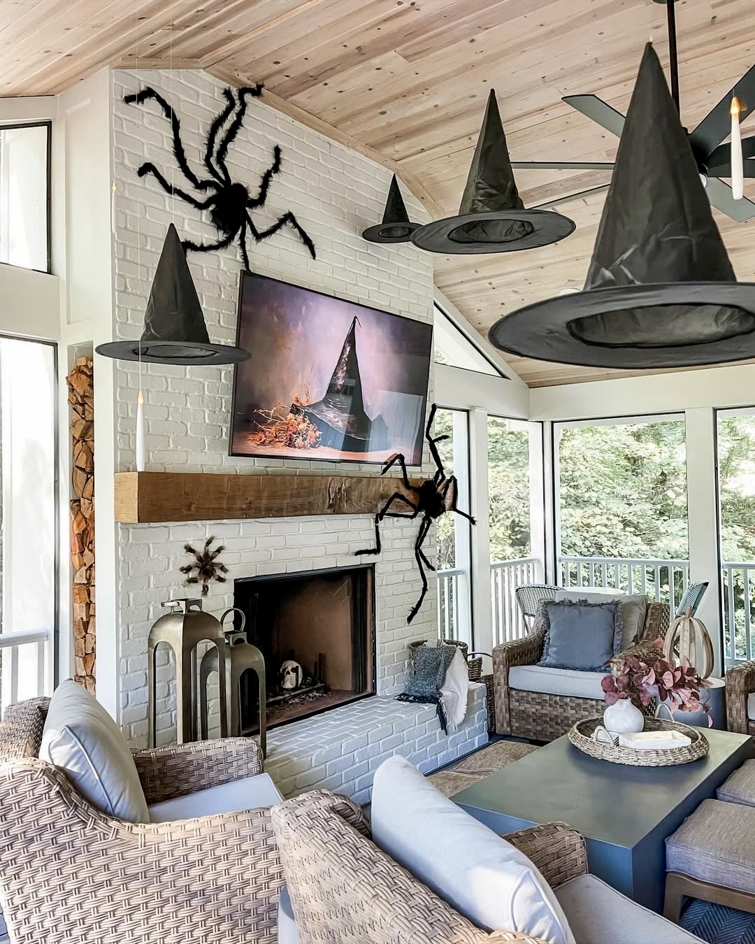35 Halloween Home Decor Ideas to Spookify Every Room with Style and ...