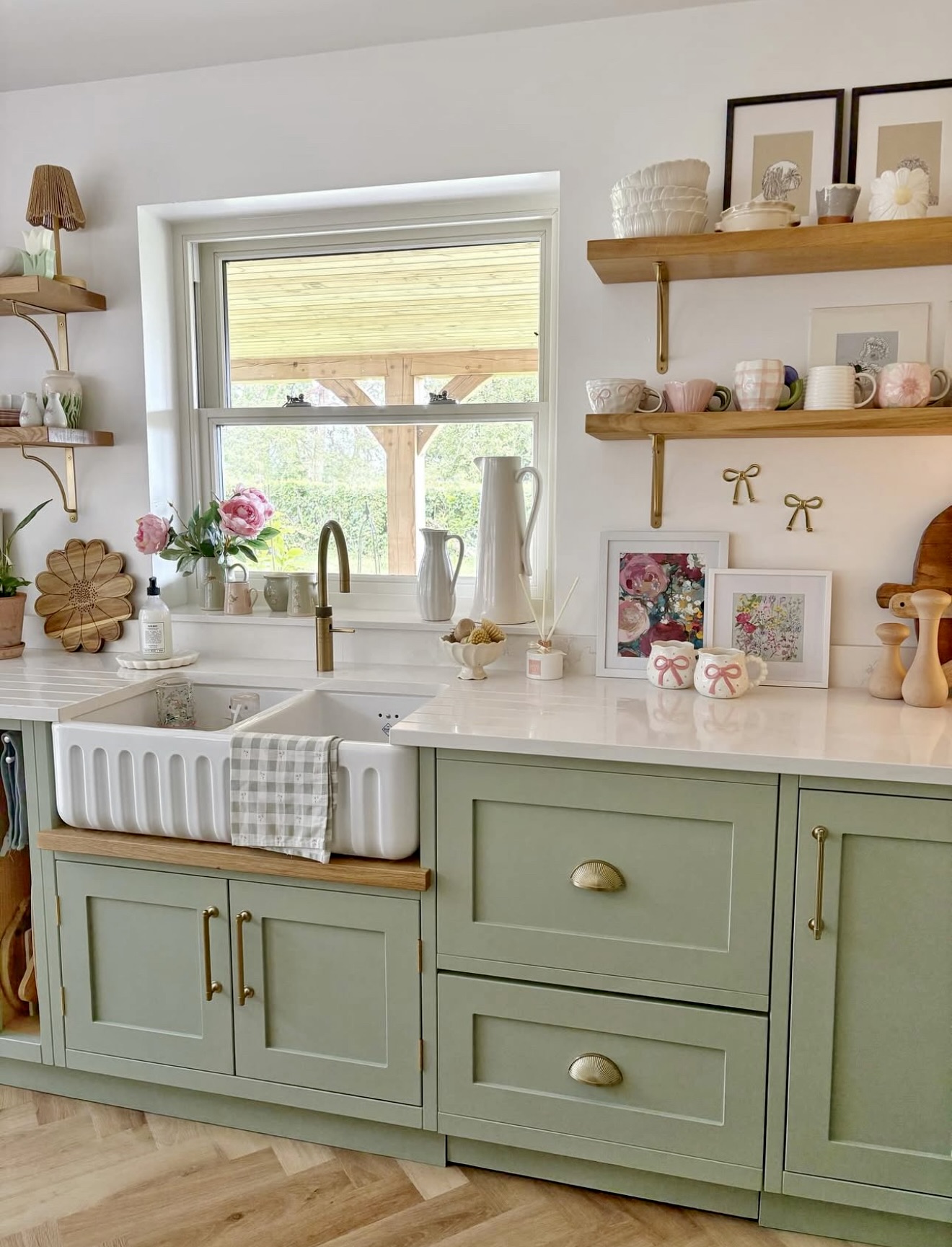 25 Kitchen Countertop Decor Ideas to Instantly Refresh Any Space in ...