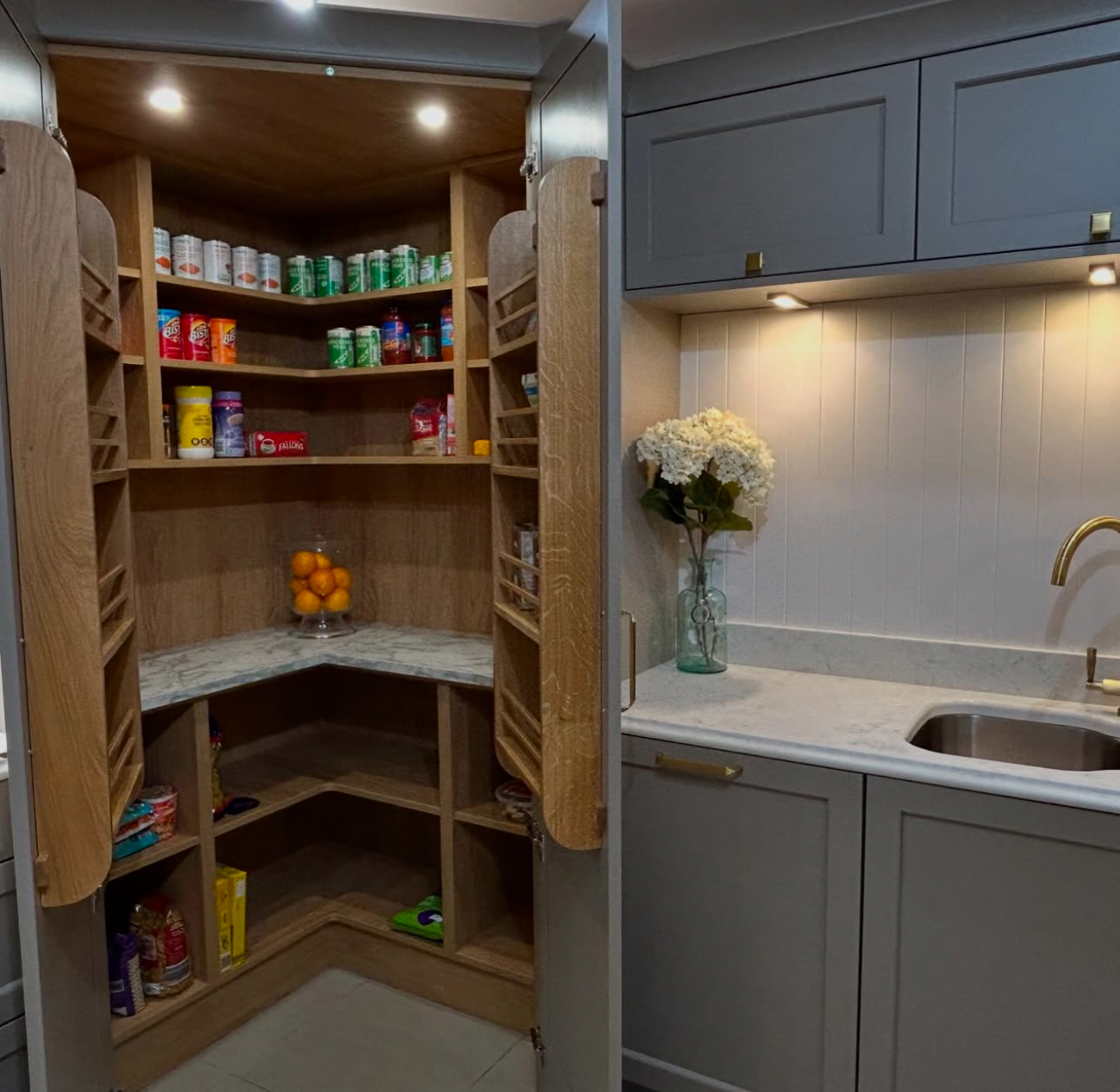 25 Corner Pantry Ideas That Will Instantly Upgrade Your Kitchen Storage ...