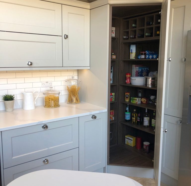 25 Corner Pantry Ideas That Will Instantly Upgrade Your Kitchen Storage ...