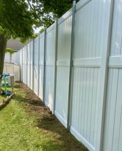 30 Privacy Fence Ideas That Blend Style, Security and Budget-Friendly ...