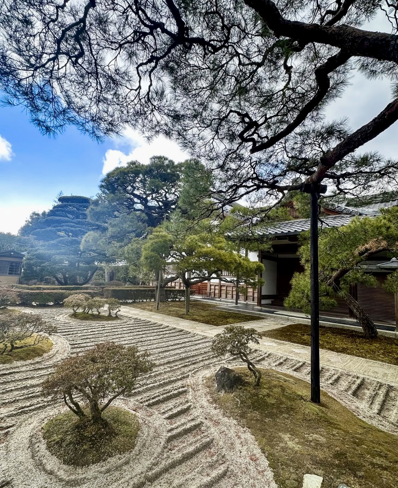 30 Zen Garden Ideas to Transform Your Backyard Into a Peaceful Japanese ...