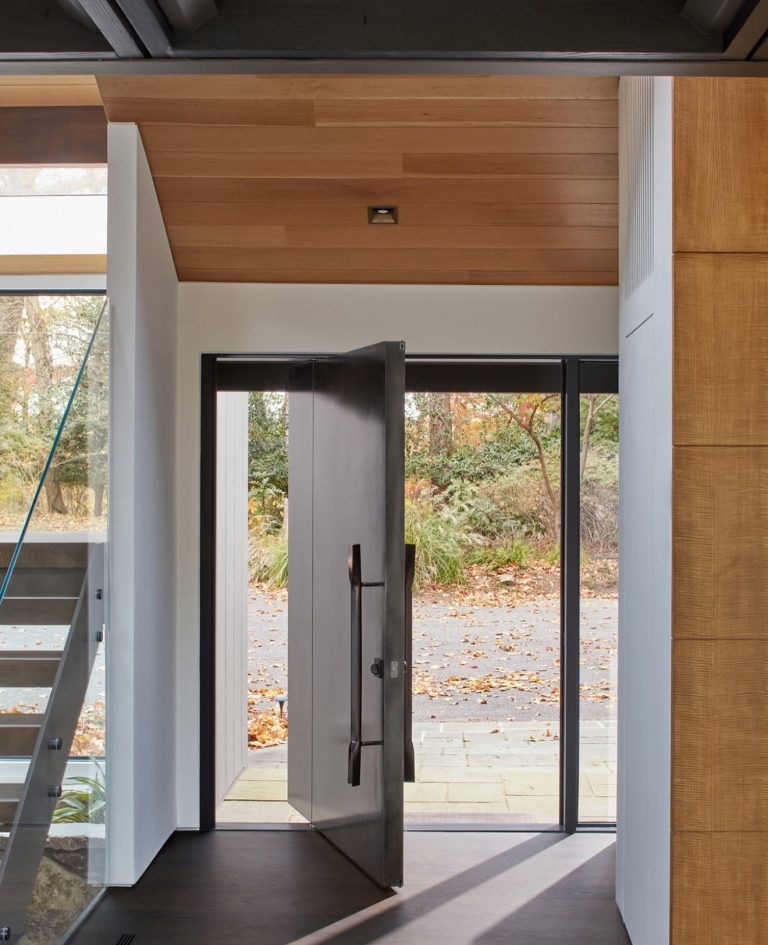 35 Front Door Entryway Ideas That Will Instantly Elevate Your Home’s ...