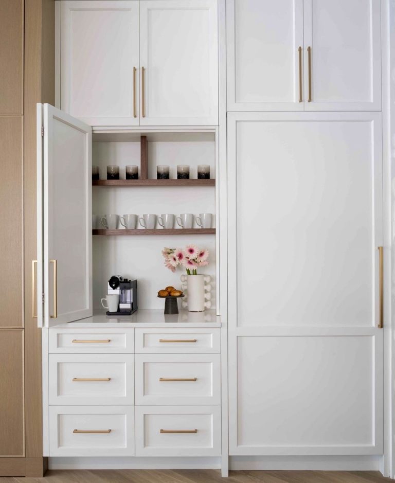 35 Home Coffee Bar Ideas That Will Turn Your Kitchen Corner into a Café ...