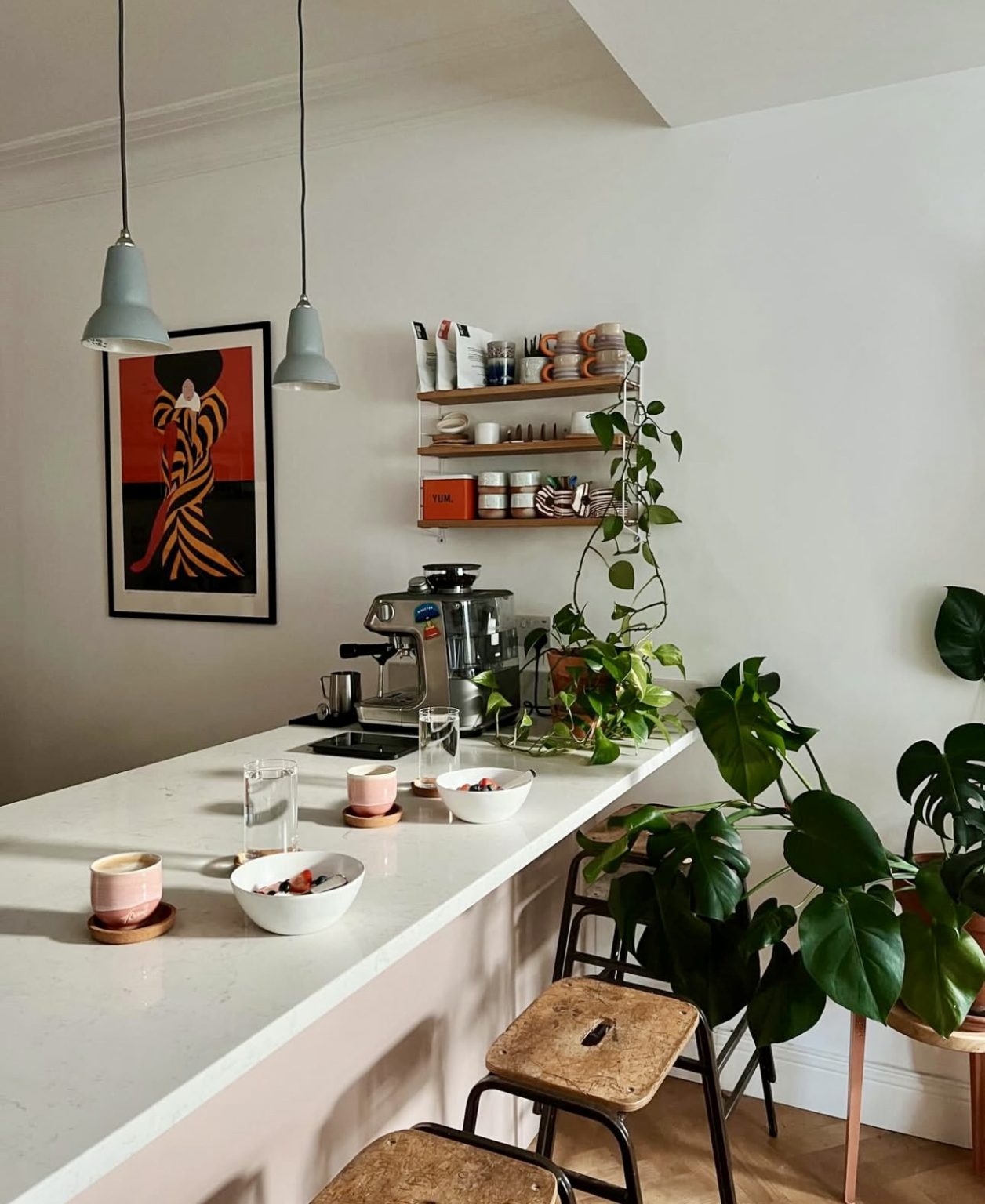 35 Home Coffee Bar Ideas That Will Turn Your Kitchen Corner into a Café ...