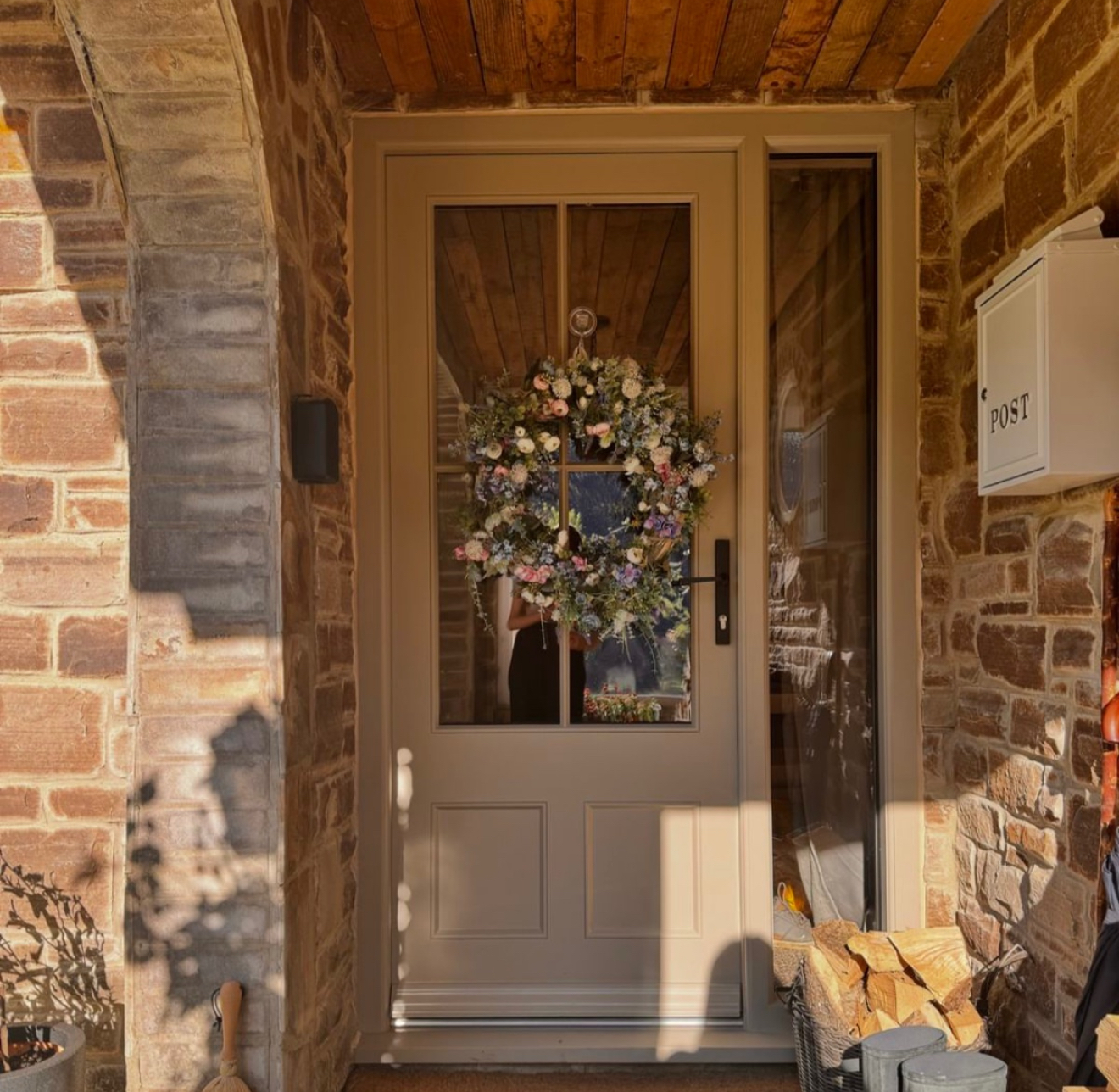 35 Front Door Entryway Ideas That Will Instantly Elevate Your Home’s ...