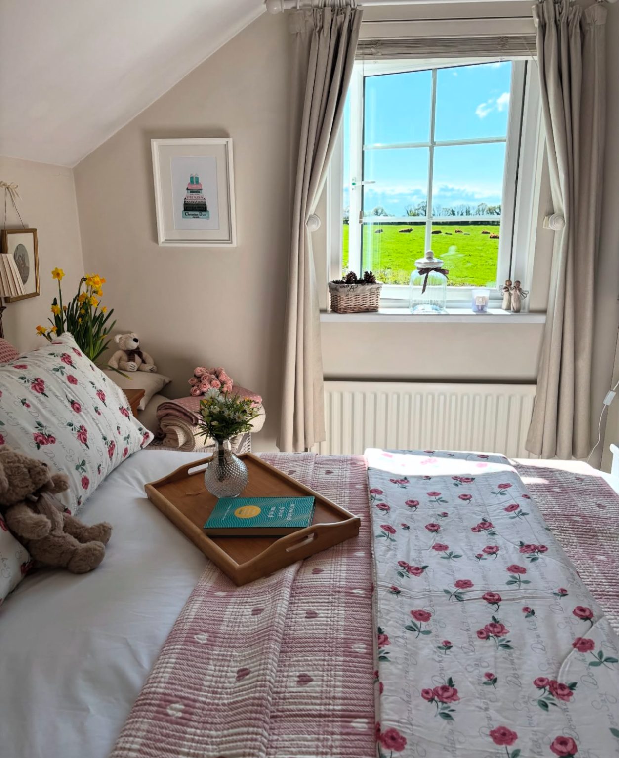30 Spring Bedroom Ideas That Will Instantly Refresh Your Space in 2025 ...