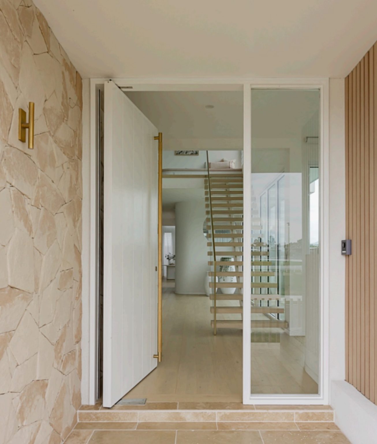 35 Front Door Entryway Ideas That Will Instantly Elevate Your Home’s ...