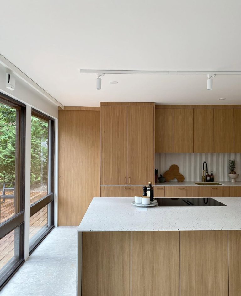 30 Oak Kitchen Cabinets That Will Instantly Warm Up Your Space in 2025 ...