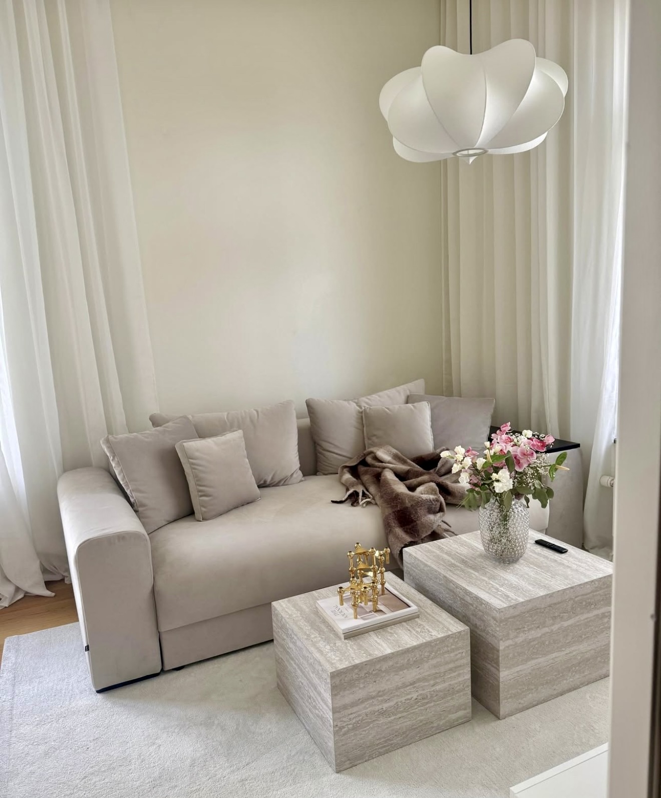 25 Sofa Ideas For Small Spaces That Maximize Style, Comfort, and ...