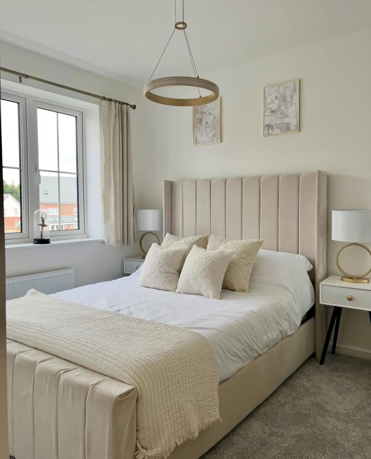 35 Grown Woman Bedroom Ideas That Blend Elegance, Comfort, and Personal ...