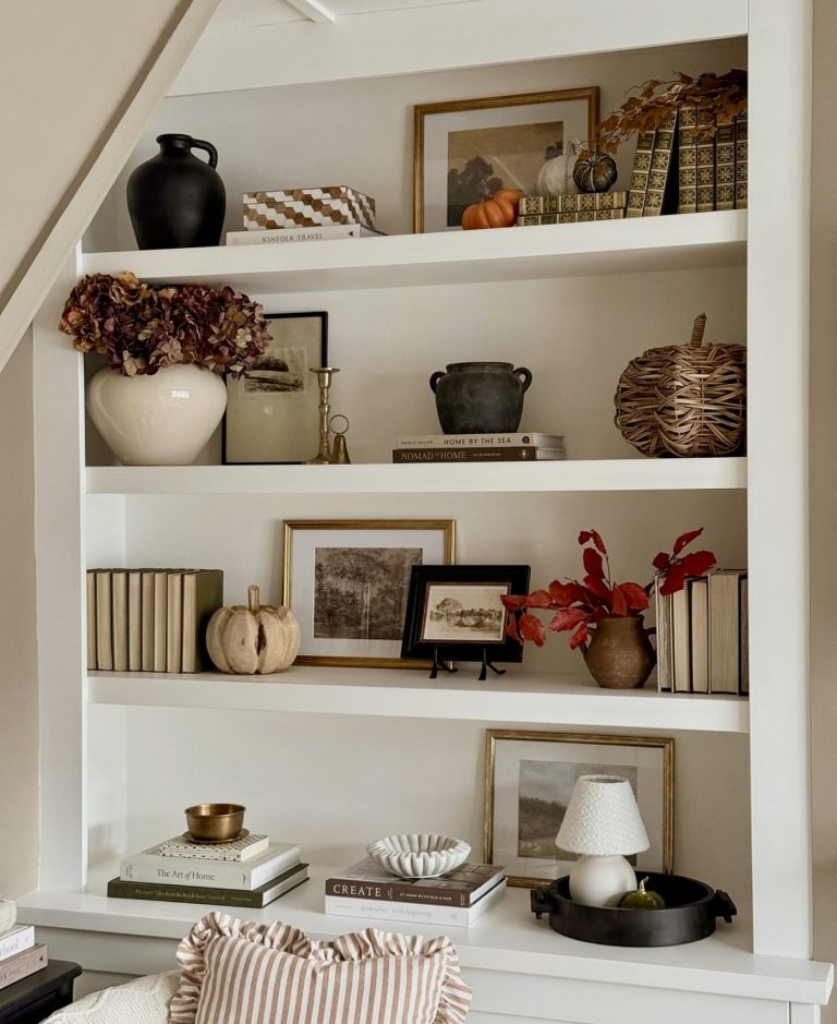 25 Built In Shelves Living Room Ideas That Will Instantly Elevate Your ...