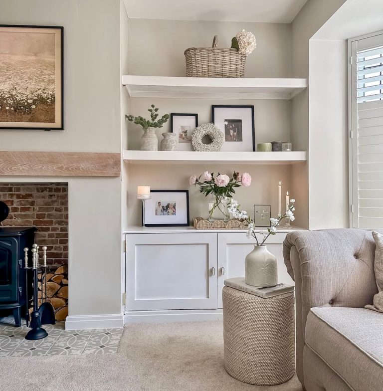 30 Living Room Shelves That Blend Style, Storage, and Personality ...