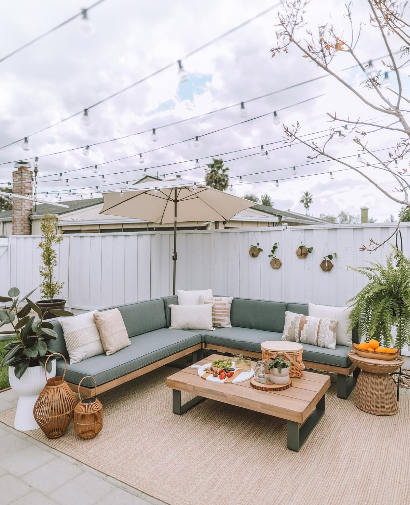 30 Backyard Oasis Ideas That Will Instantly Elevate Your Outdoor Space ...