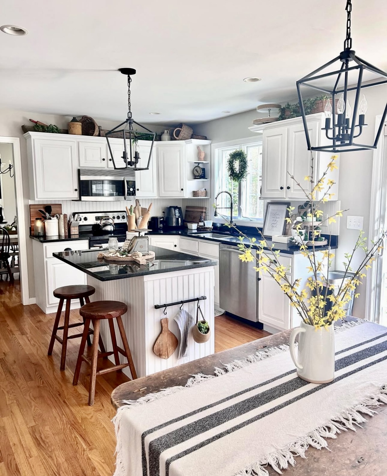 35 Spring Kitchen Decor Ideas That Will Instantly Refresh Your Home for ...