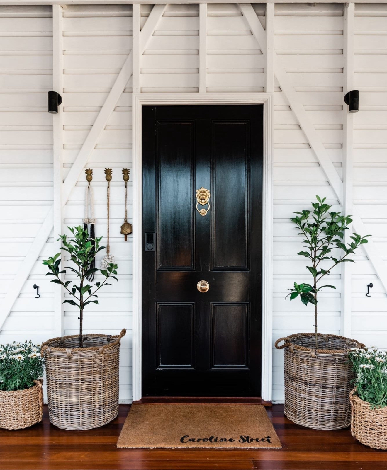 35 Front Door Entryway Ideas That Will Instantly Elevate Your Home’s ...
