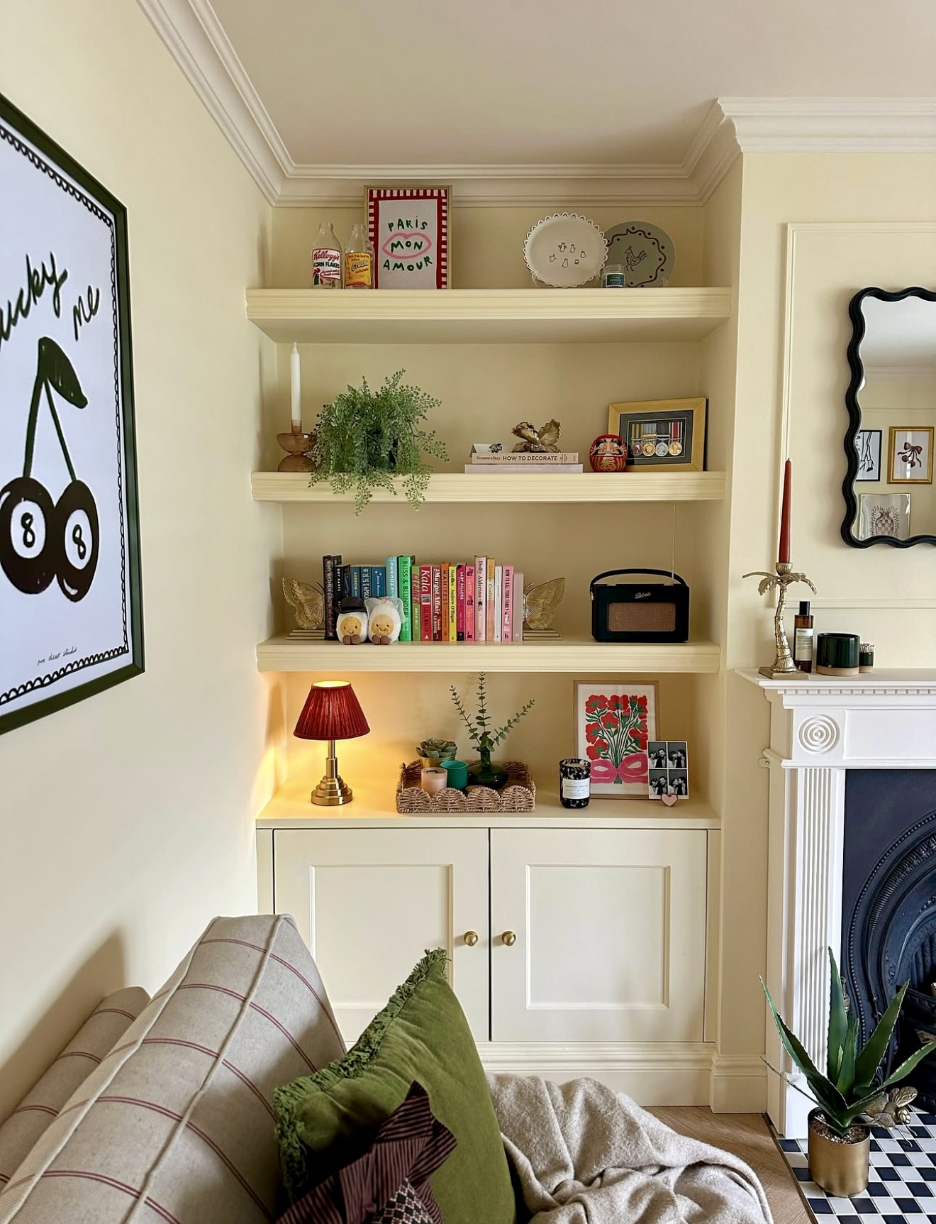 30 Living Room Shelves That Blend Style, Storage, and Personality ...