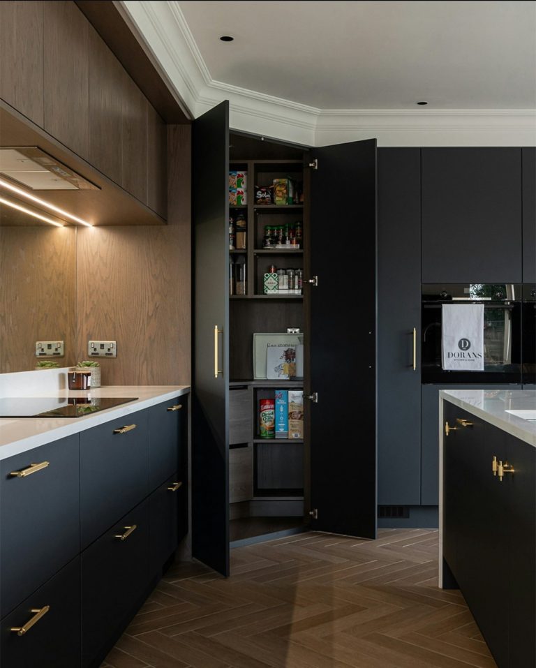 25 Corner Pantry Ideas That Will Instantly Upgrade Your Kitchen Storage ...