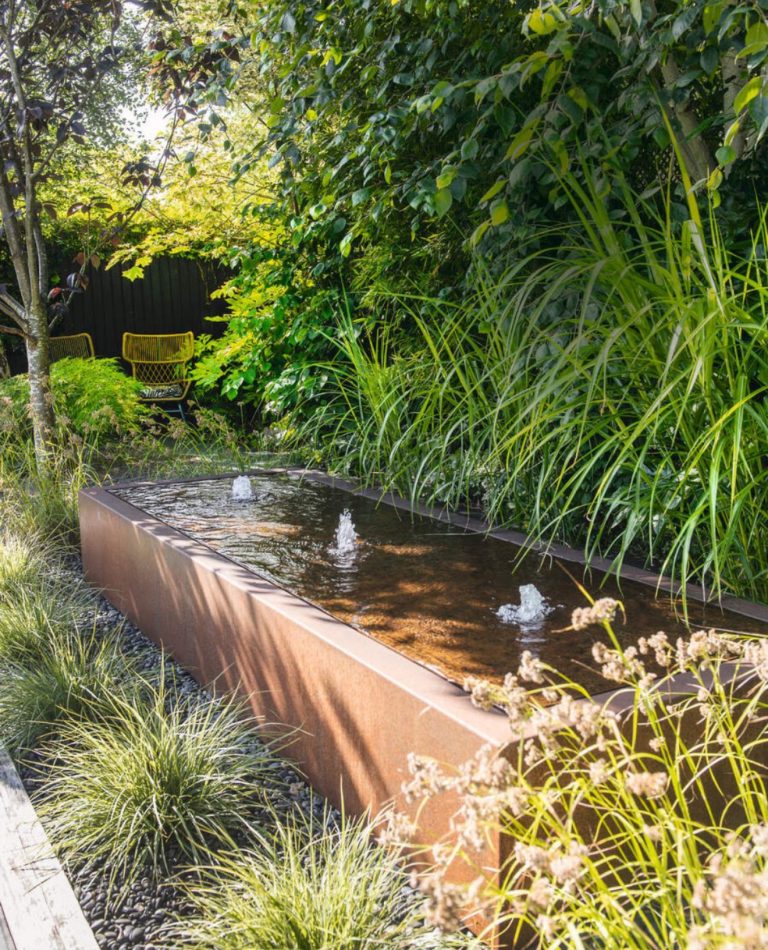 30 Pond Ideas to Transform Your Garden into a Relaxing and Aesthetic Outdoor Oasis - placeideal.com