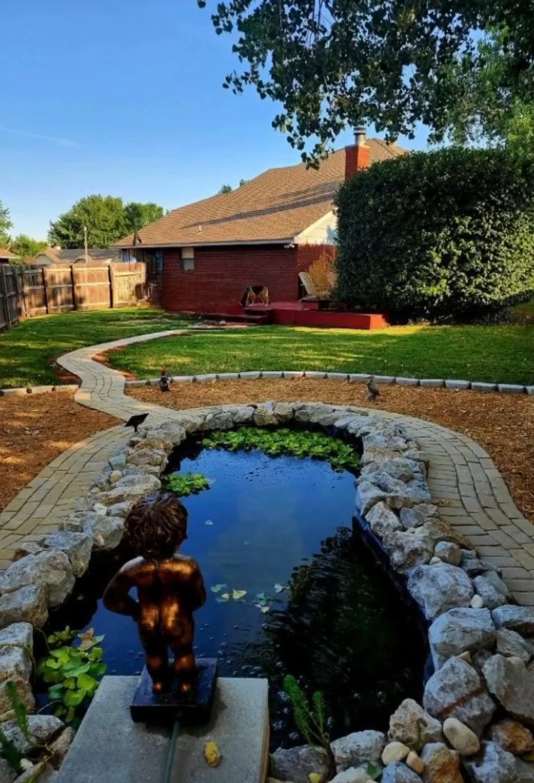 30 Pond Ideas to Transform Your Garden into a Relaxing and Aesthetic ...