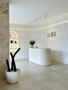 30 Front Desk Design Ideas to Elevate Your Reception Aesthetic in 2025 ...