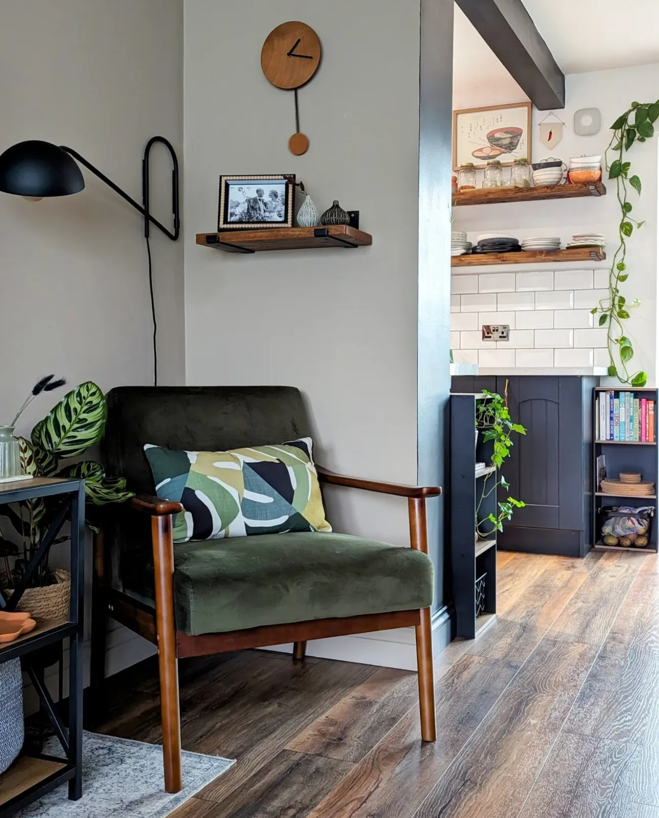 35 Arm Chair Ideas for Stylish and Comfortable Living Room Inspiration ...