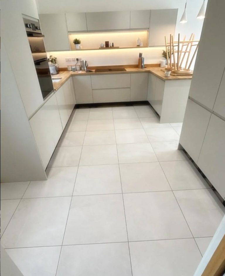 30 Kitchen Floor Ideas for 2025: Tile, Vinyl, Stone, Checkerboard and ...