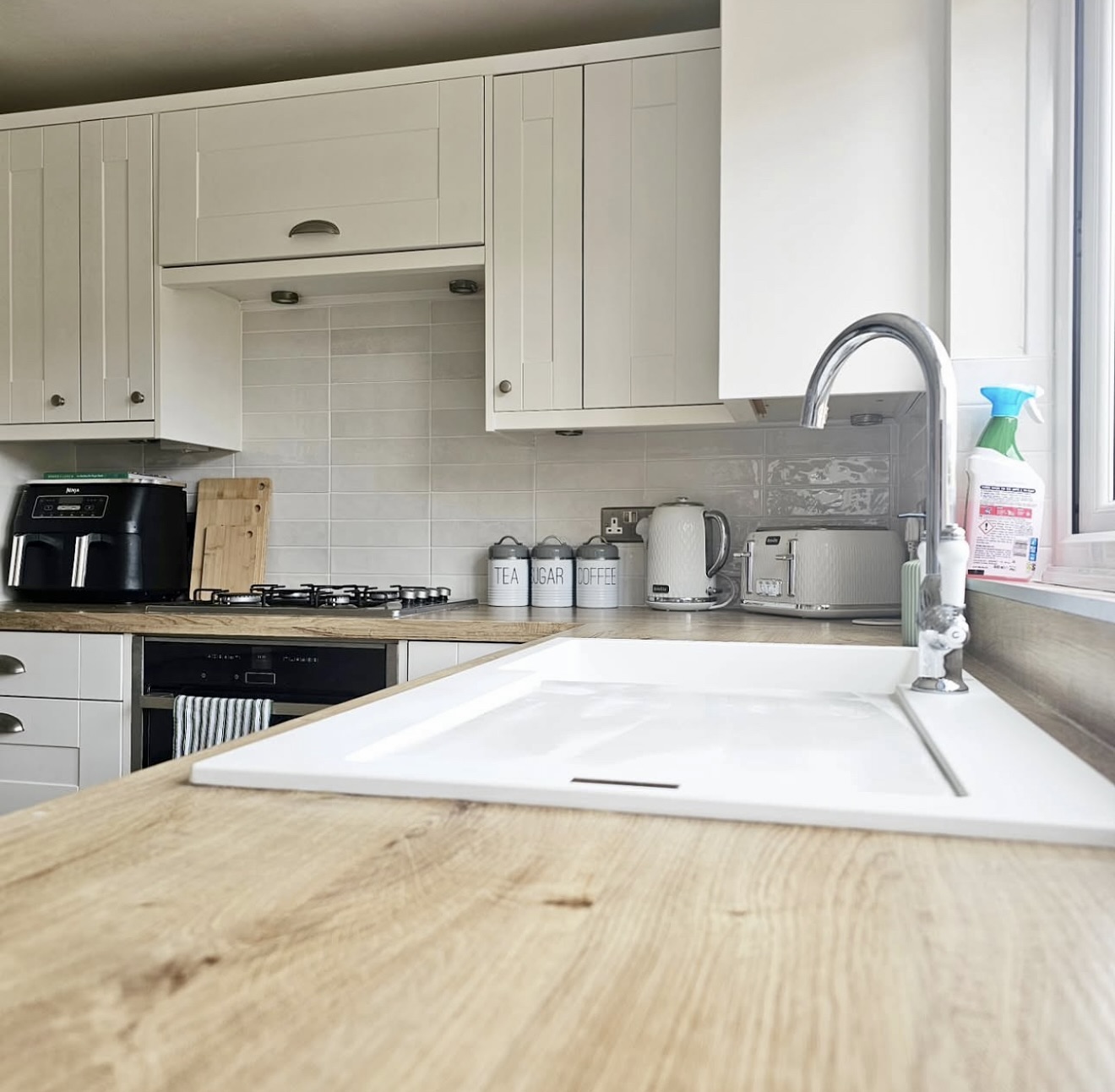 30 Kitchen Sink Ideas That Will Instantly Elevate Your Home — From ...