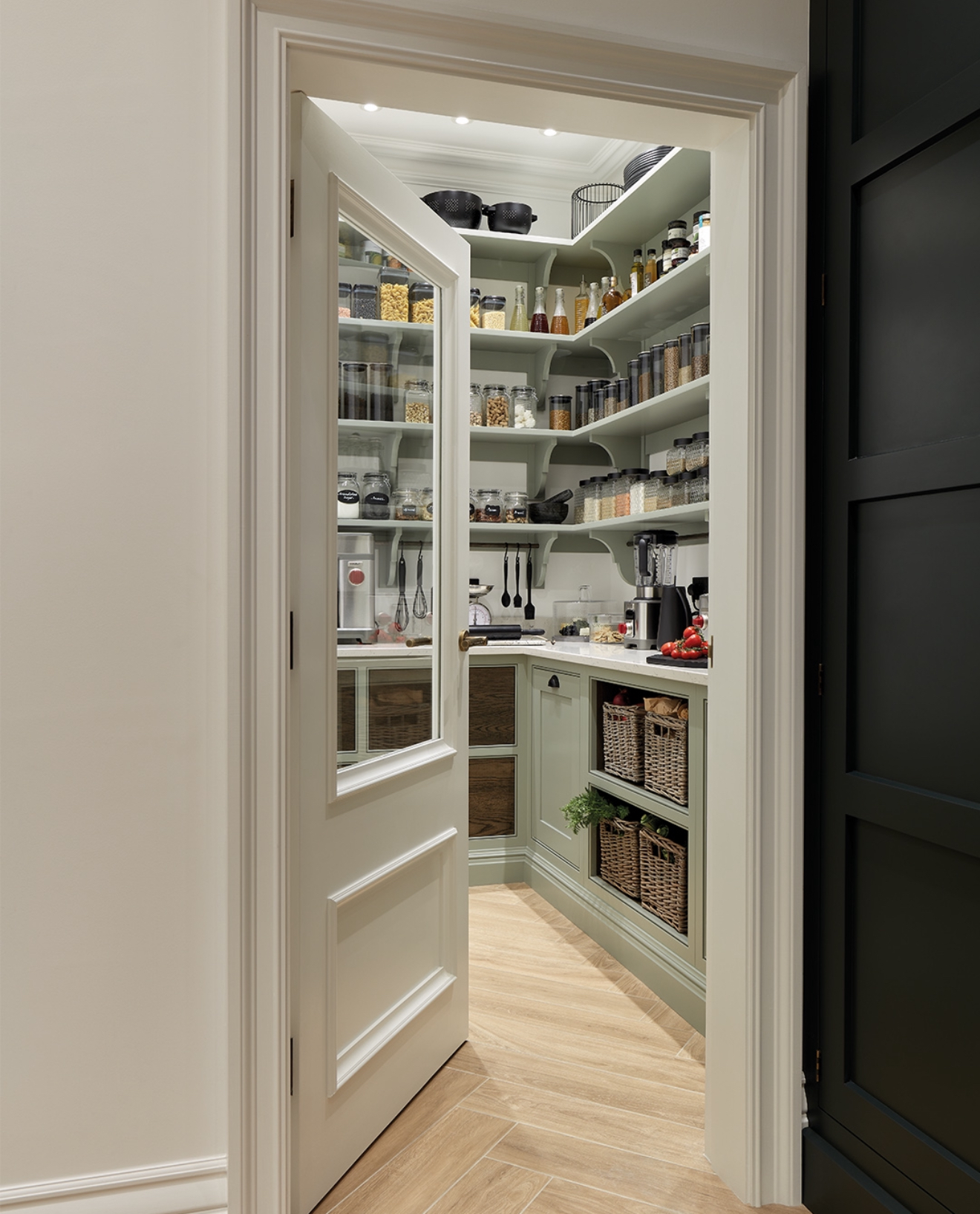 35 Walk In Pantry Ideas for Stylish Storage, Organization, and Smart ...