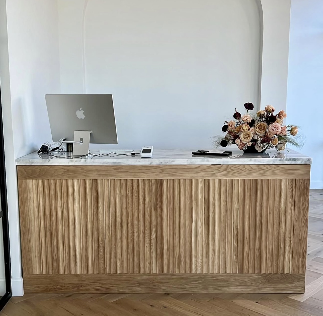 30 Front Desk Design Ideas to Elevate Your Reception Aesthetic in 2025 ...