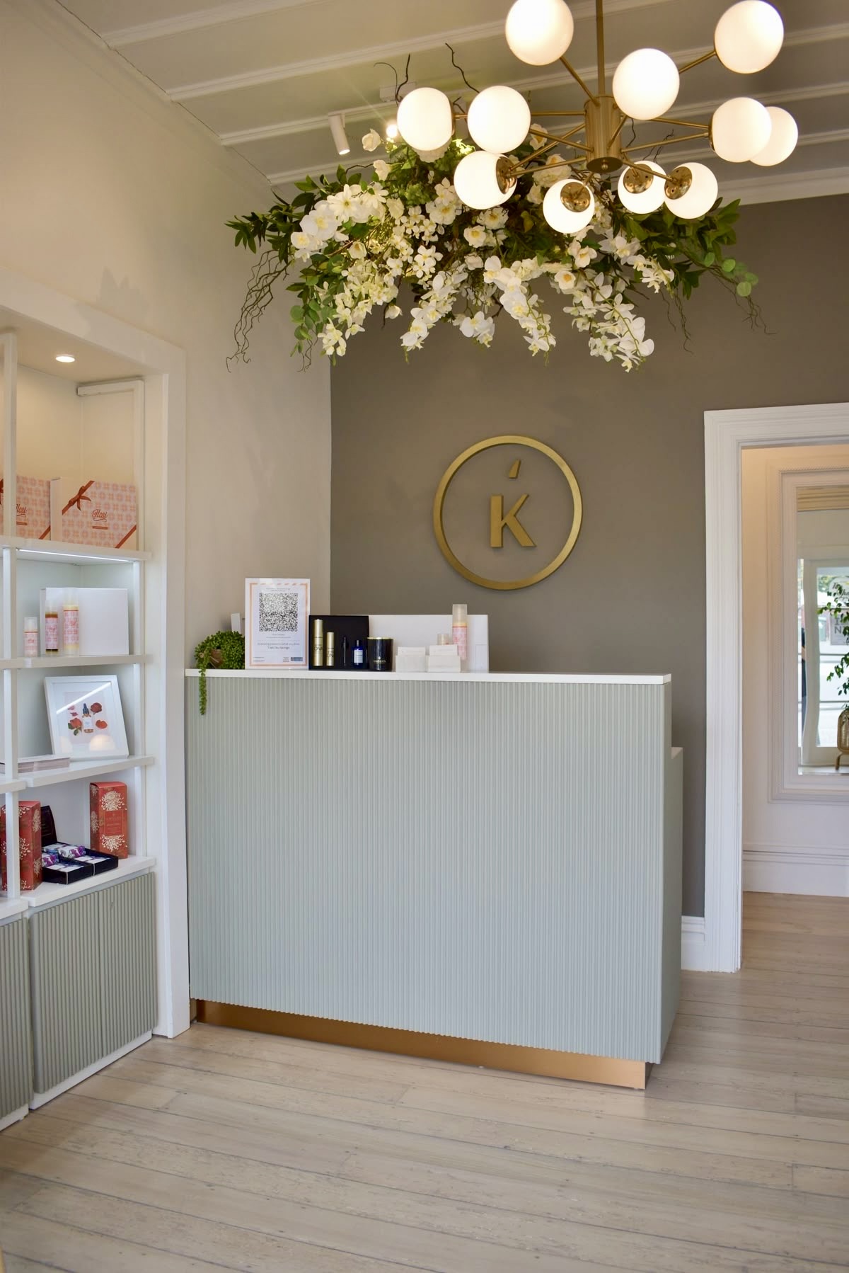 30 Front Desk Design Ideas to Elevate Your Reception Aesthetic in 2025 ...