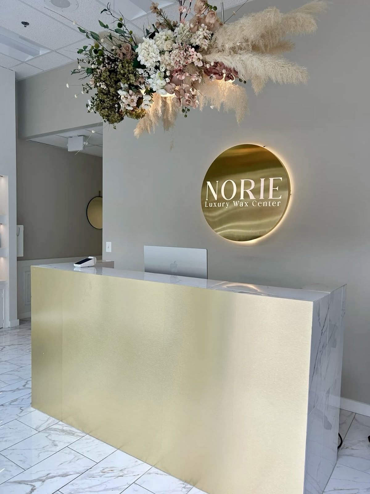 30 Front Desk Design Ideas to Elevate Your Reception Aesthetic in 2025 ...