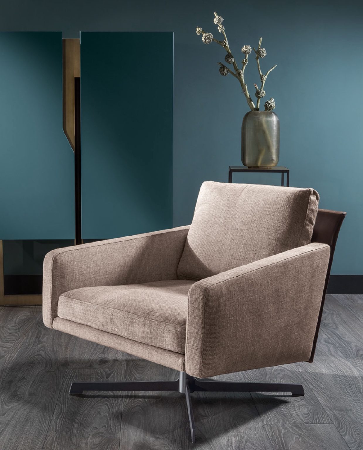 35 Arm Chair Ideas for Stylish and Comfortable Living Room Inspiration ...