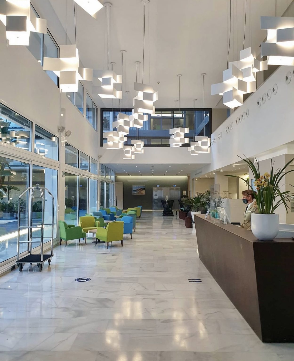 30 Front Desk Design Ideas to Elevate Your Reception Aesthetic in 2025 ...