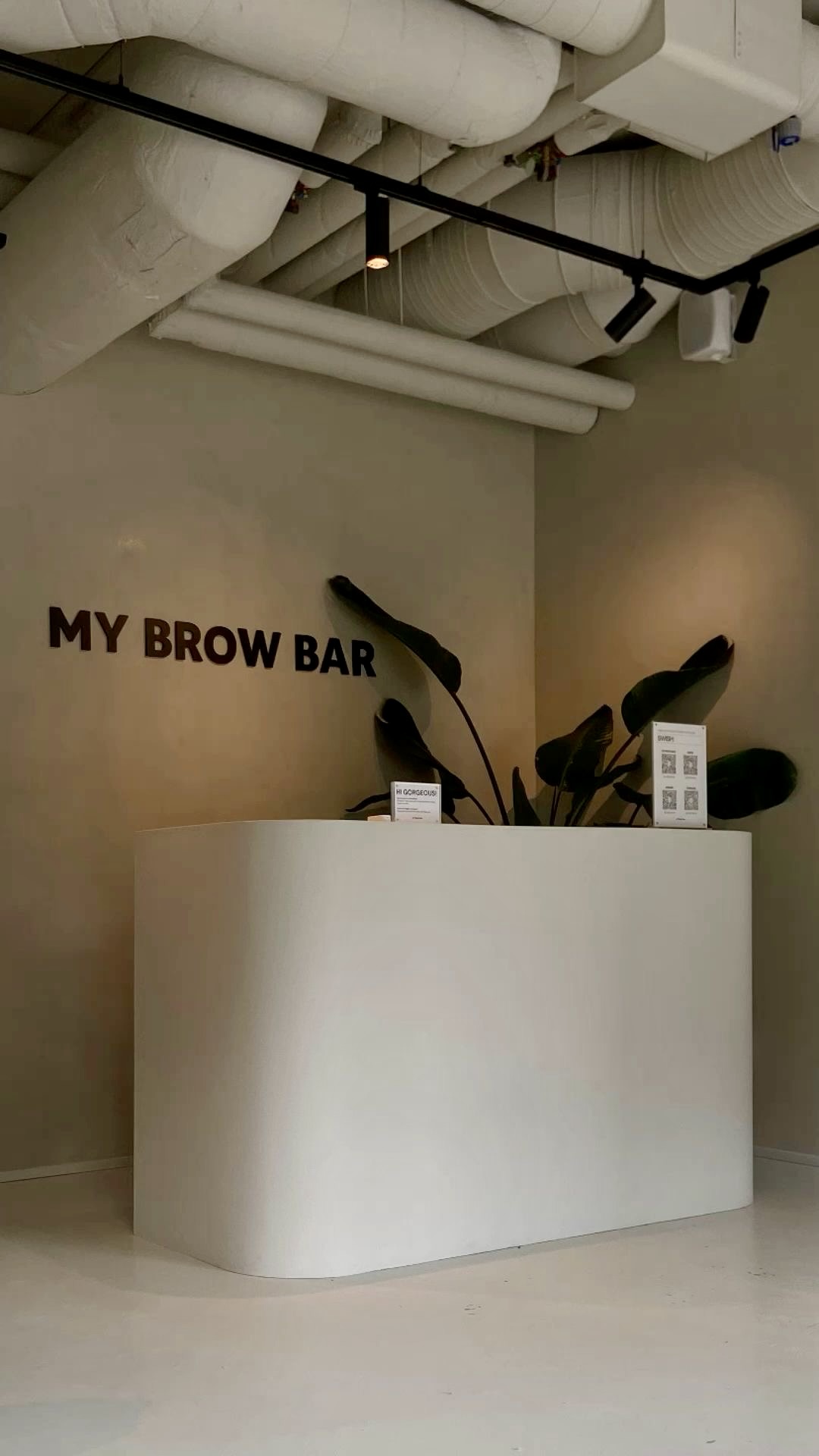 30 Front Desk Design Ideas to Elevate Your Reception Aesthetic in 2025 ...