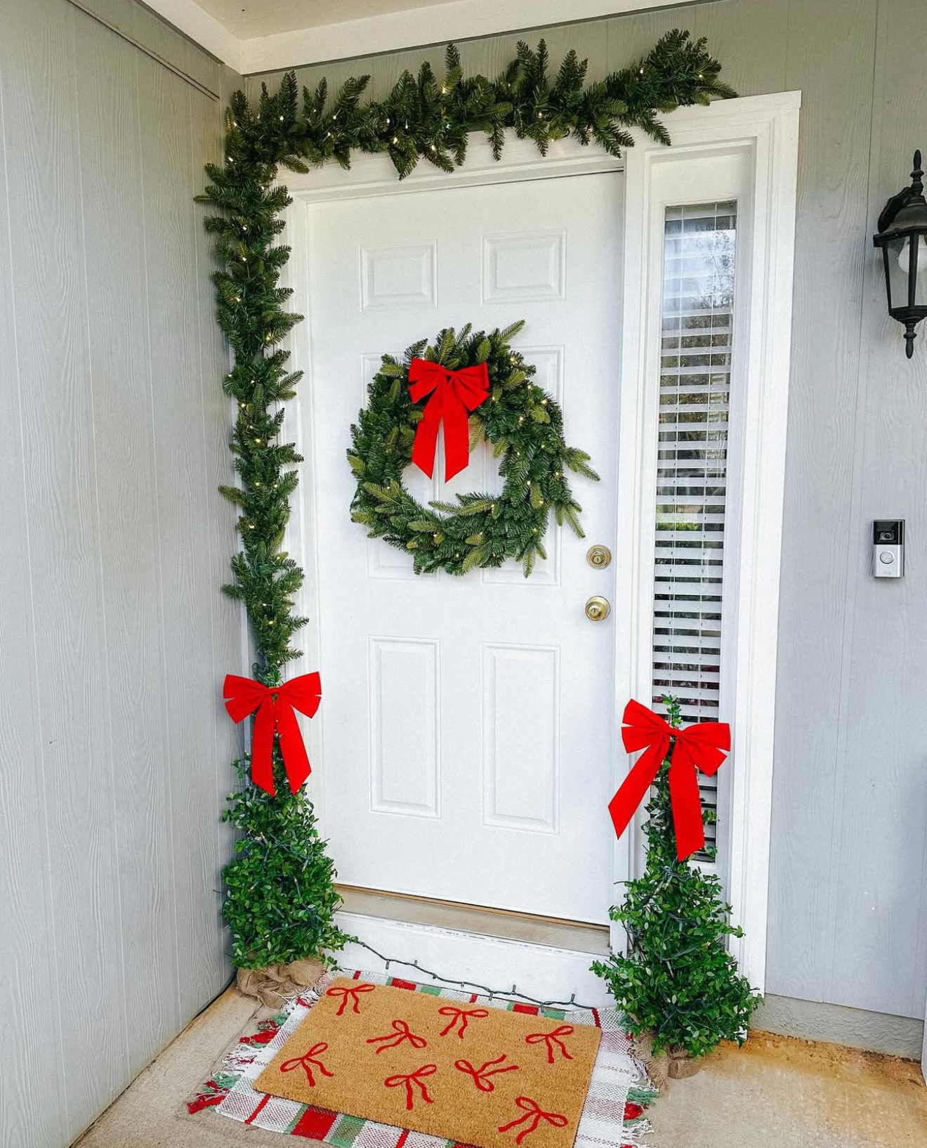 35 Christmas Door Decorations to Inspire Your Festive Home, School, and ...