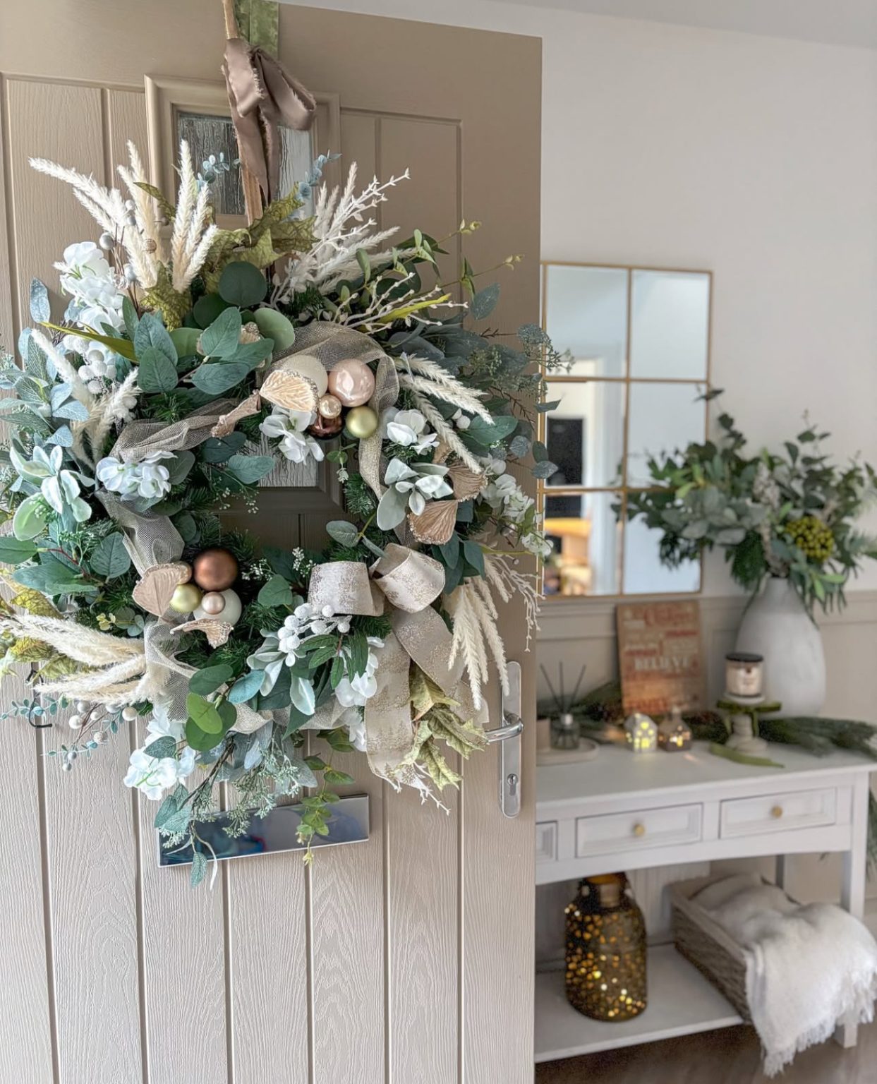 35 Christmas Door Decorations to Inspire Your Festive Home, School, and ...