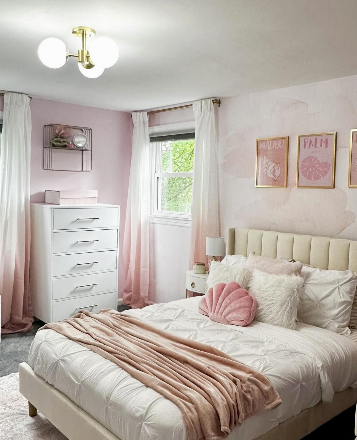 30 Teen Girl Bedrooms 2026: Aesthetic, Boho, Preppy and Pink Design ...