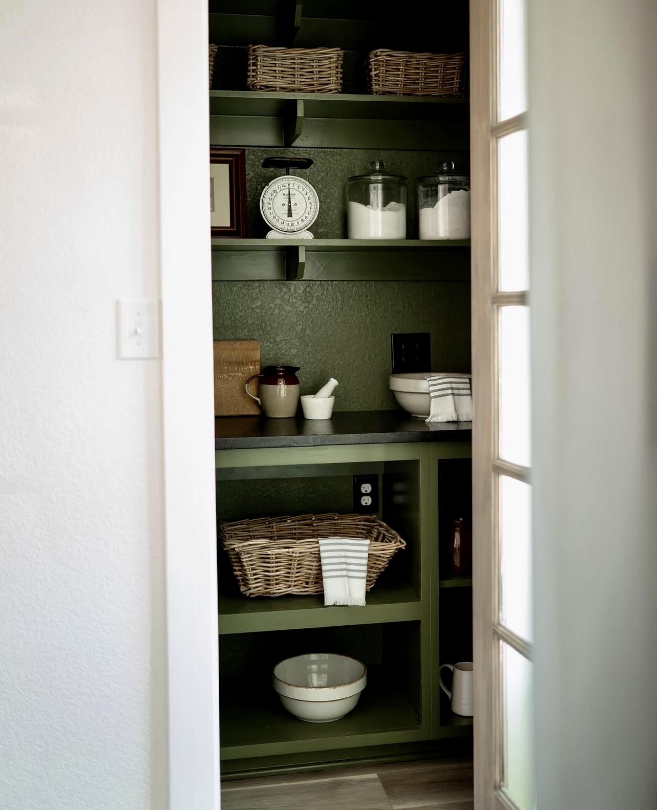 30 Small Pantry Ideas 2026 to Transform Your Kitchen with Stylish ...