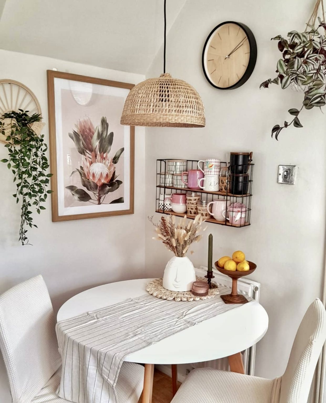 30 Kitchen Table Decor 2026 Ideas for Everyday and Seasonal Centerpiece ...