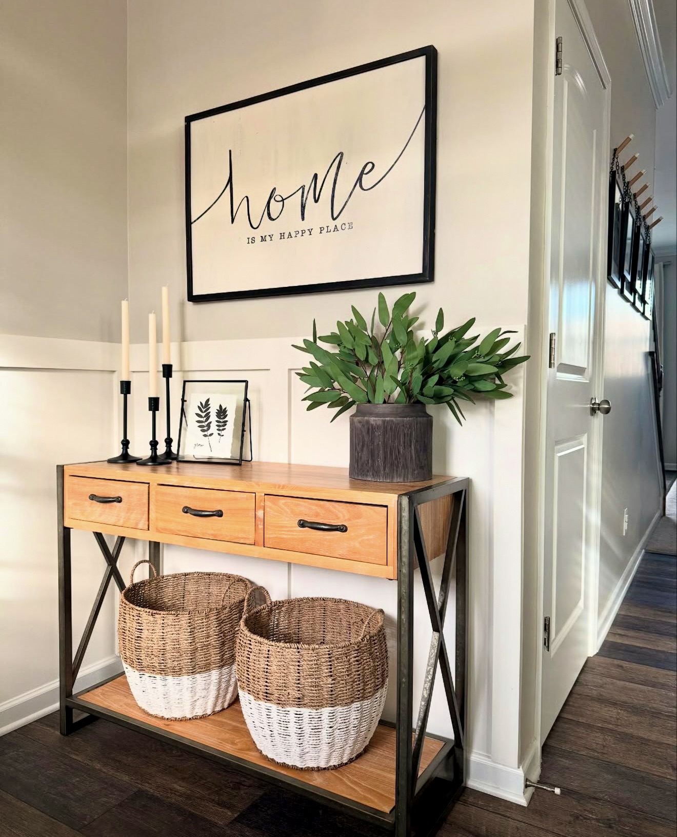 30 Entry Table Decor 2026 Ideas for Modern, Farmhouse, and Seasonal ...