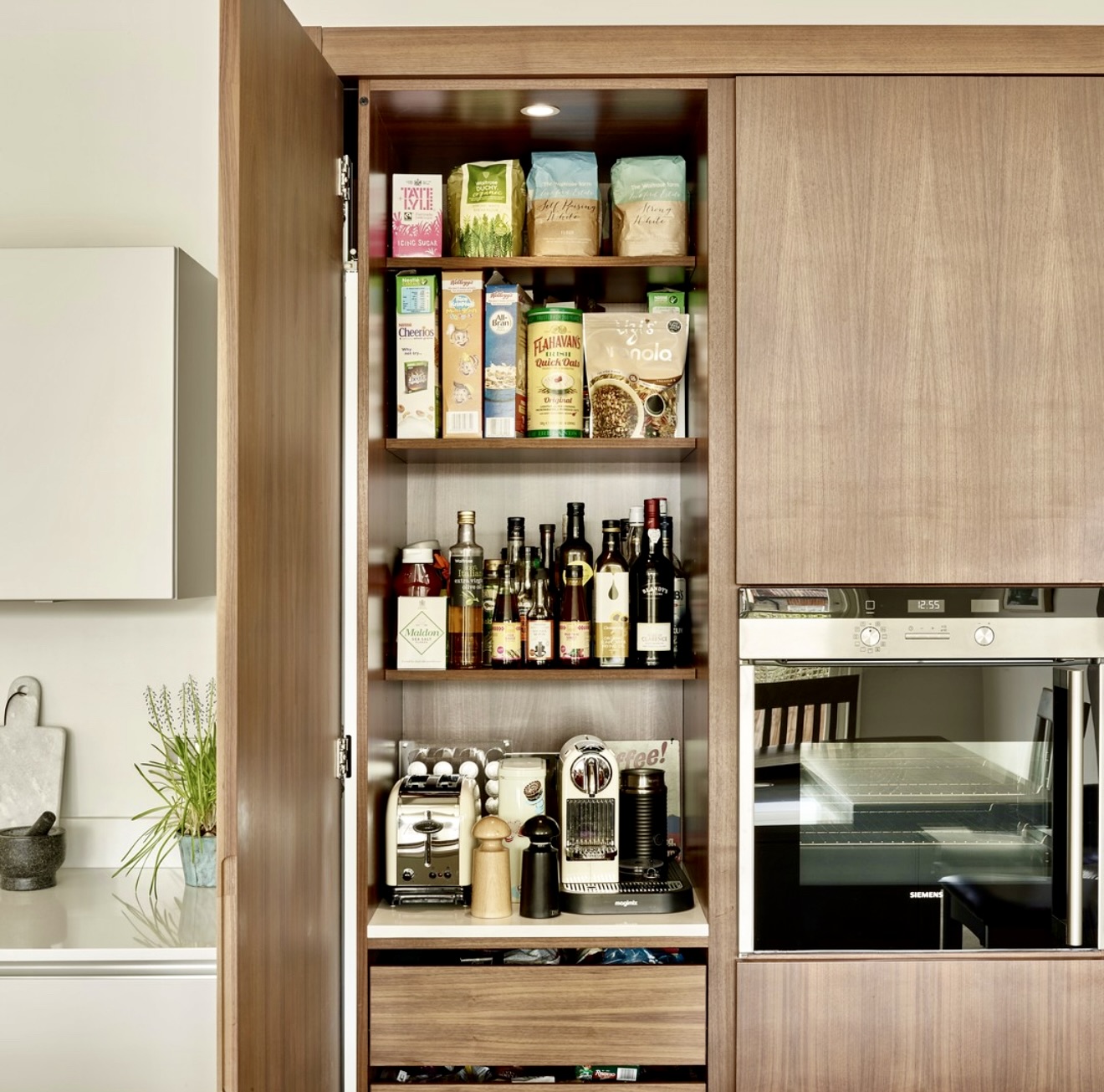 30 Pantry Cabinet 2026 Ideas for Stylish Kitchen Organization and Smart ...