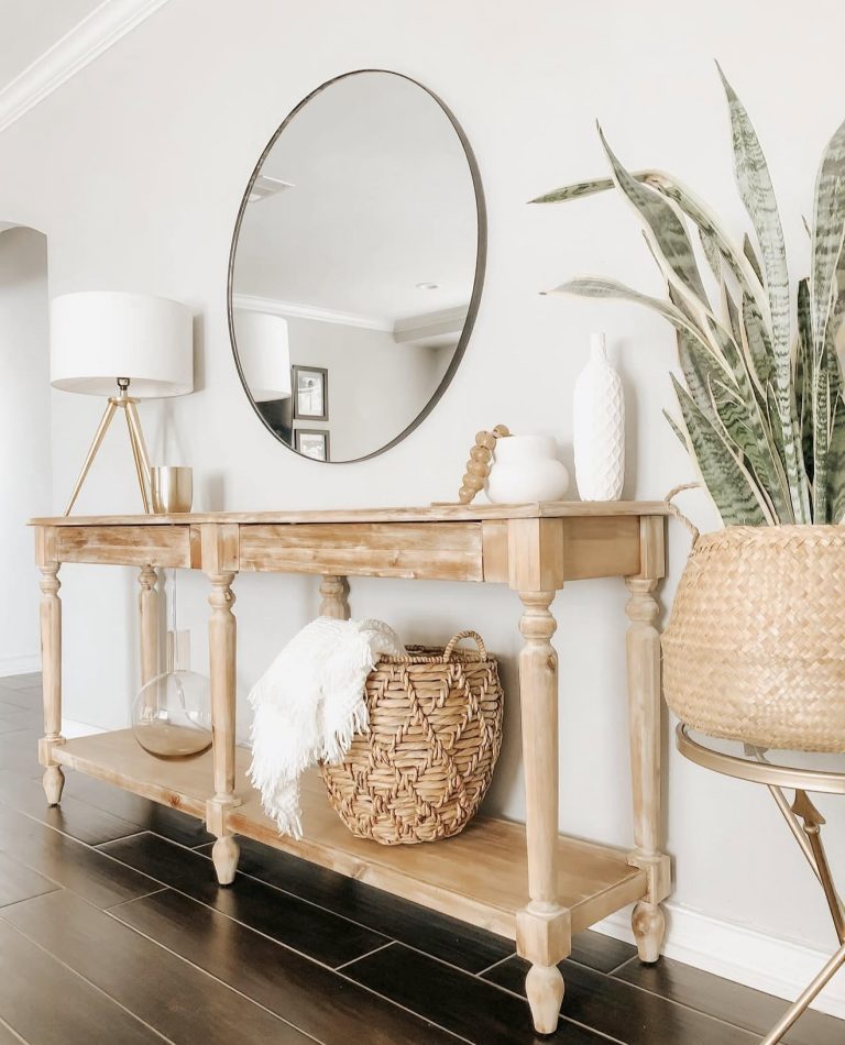 30 Entry Table Decor 2026 Ideas for Modern, Farmhouse, and Seasonal ...