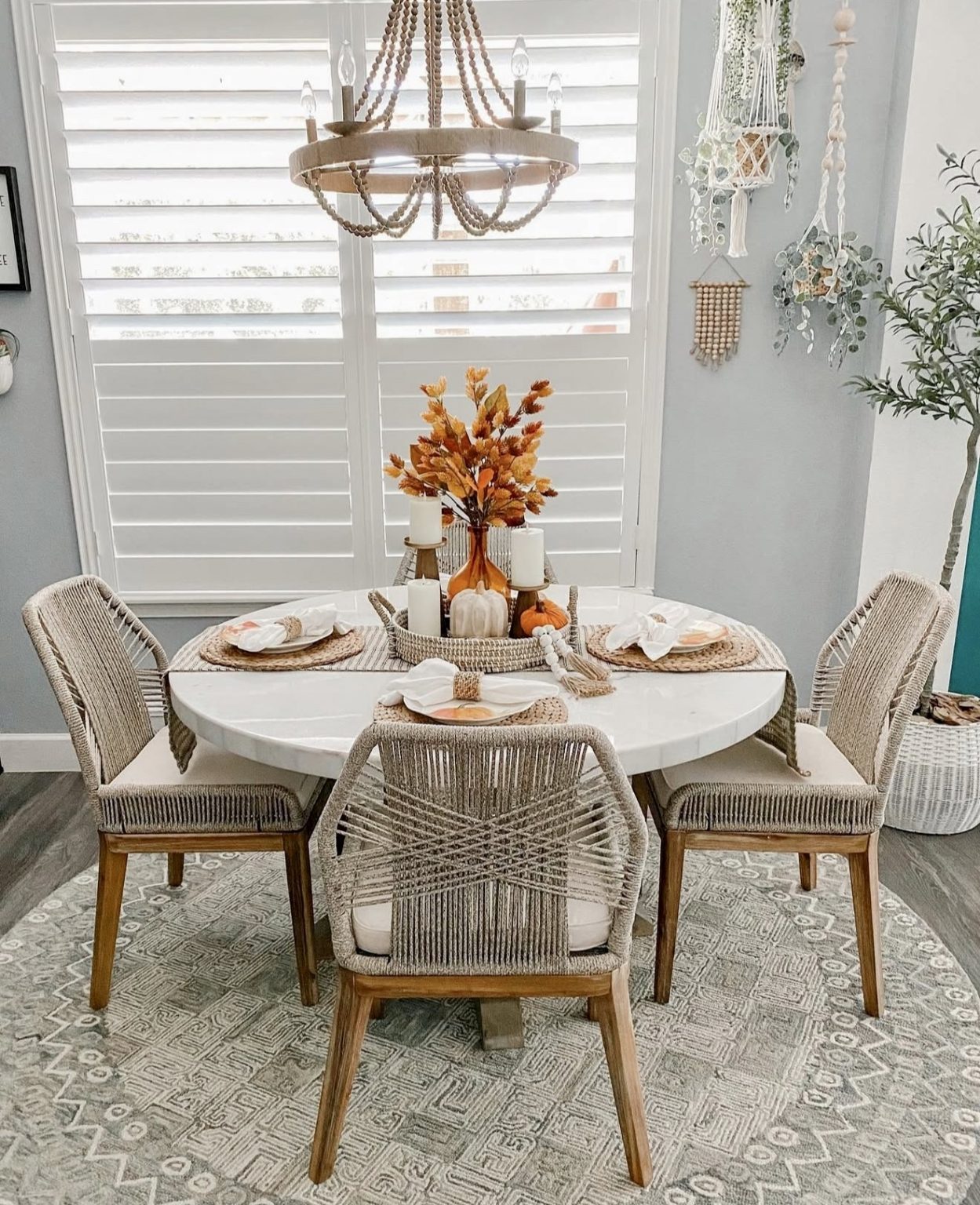 30 Kitchen Table Decor 2026 Ideas for Everyday and Seasonal Centerpiece ...